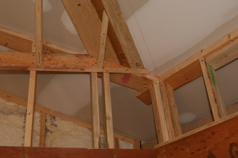 Week 138 (Annex Ceiling Framing) – Manifold Recording / The Miraverse