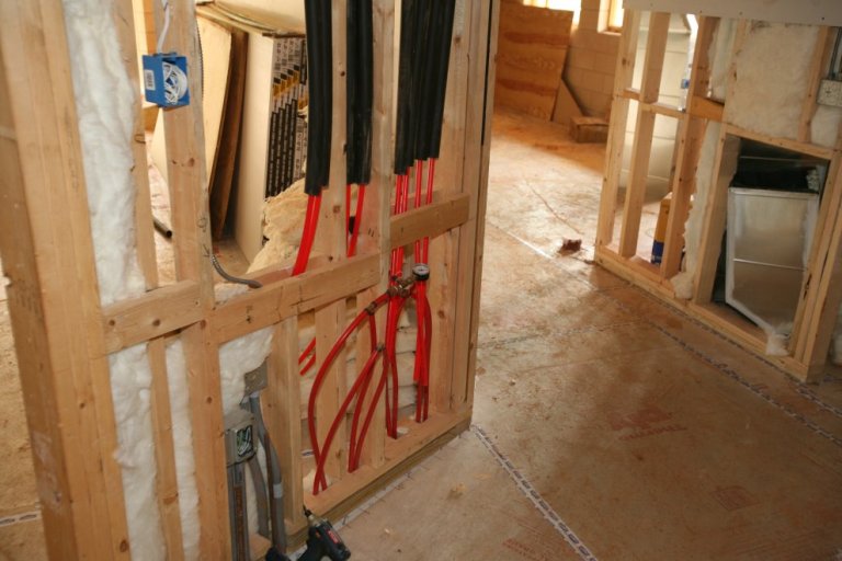 Week 138 (Annex Ceiling Framing) – Manifold Recording / The Miraverse